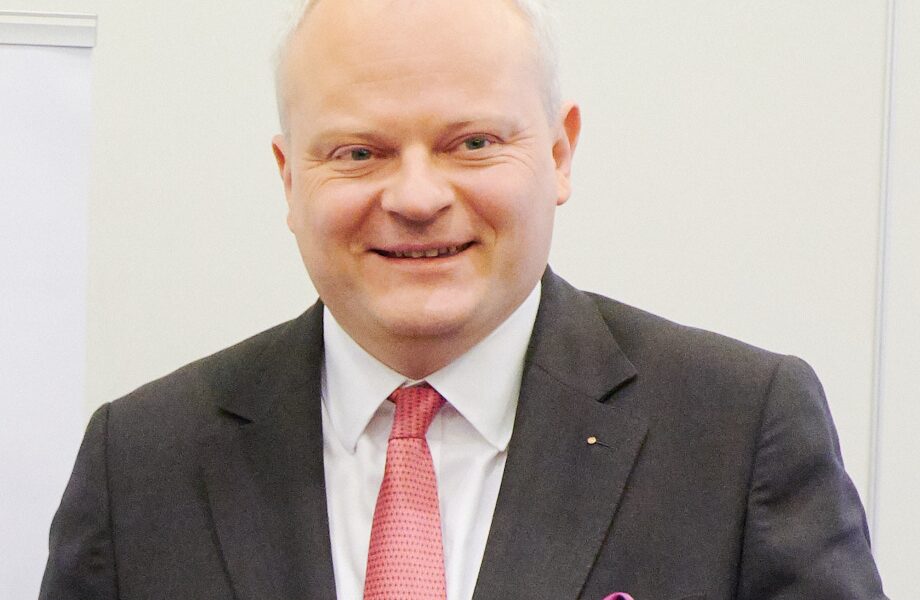 Investitionen sind die beste Entwicklungspolitik - society.at